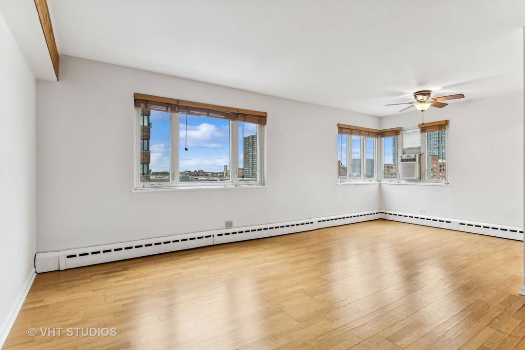 700 W Bittersweet, Apt 708, Chicago, IL 60613 - Uptown