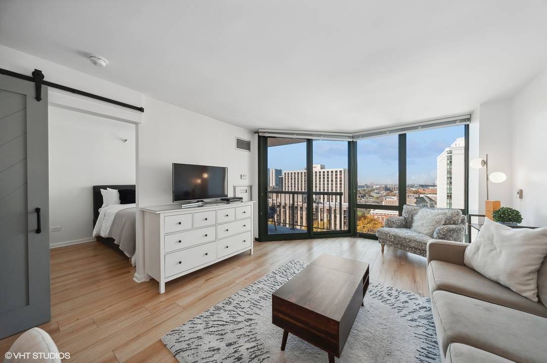 111 W Maple, Unit 909, Chicago, IL 60610 - Near North