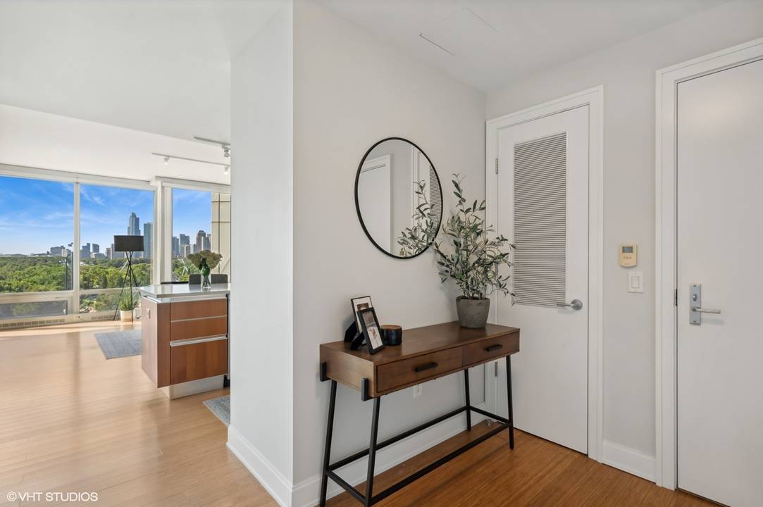 340 E Randolph, Apt 301, Chicago, IL 60601 - New Eastside