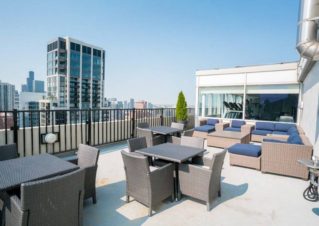 2 E Oak, Apt 2502, Chicago, IL 60611 - Gold Coast