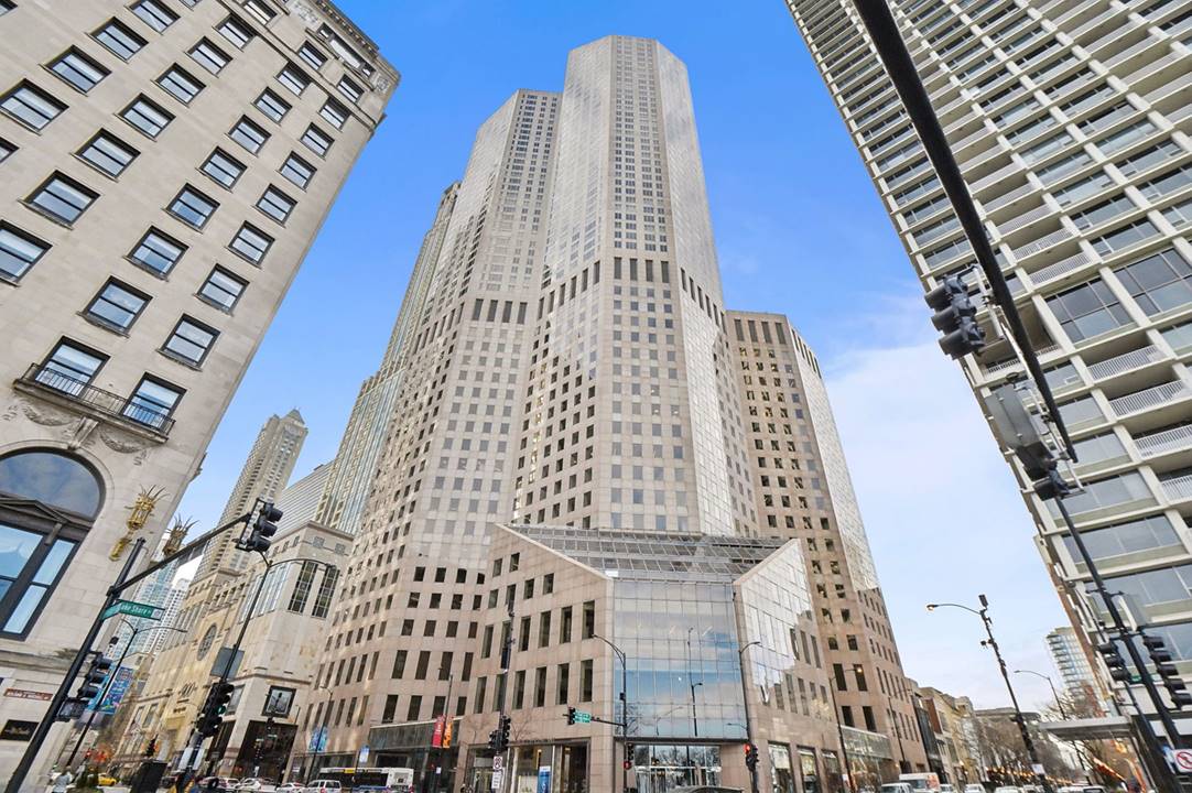 950 N Michigan, Unit 3304, Chicago, IL 60611 - Gold Coast