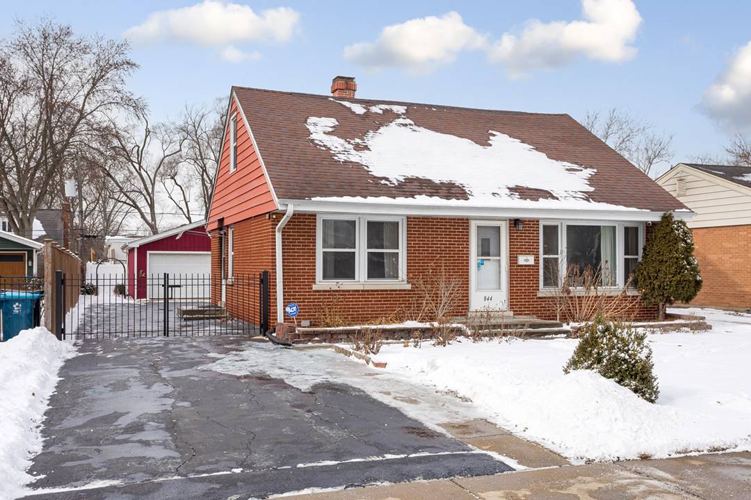 844 S Spring, Elmhurst, IL 60126