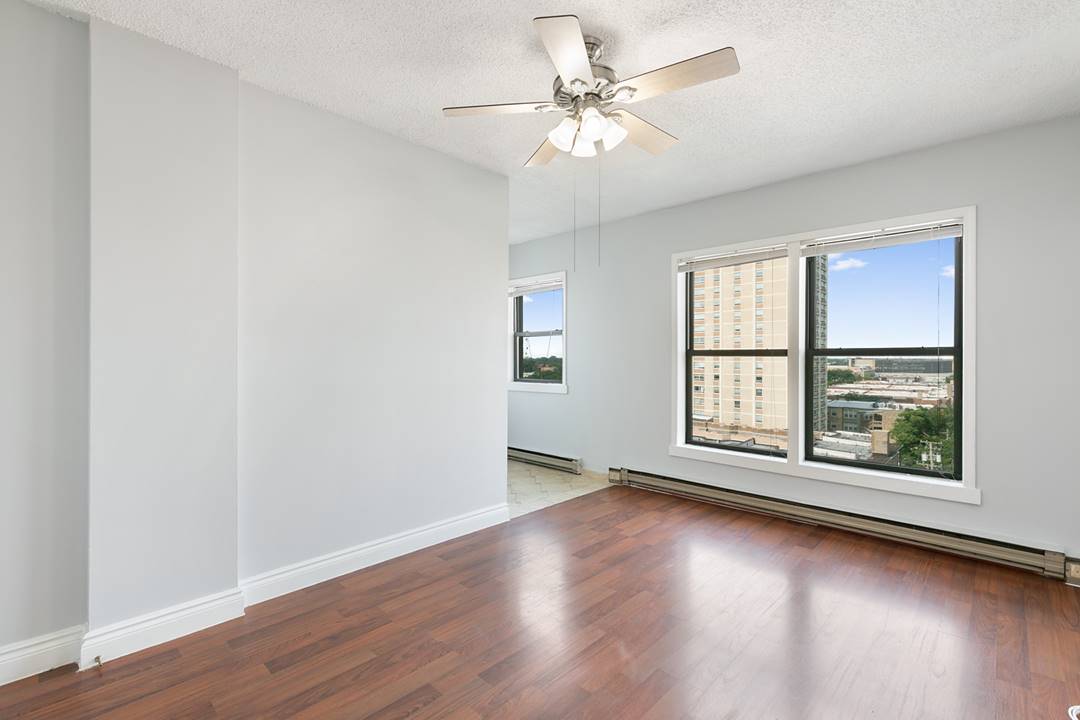 4520 N Clarendon, Apt 808, Chicago, IL 60640 - Uptown