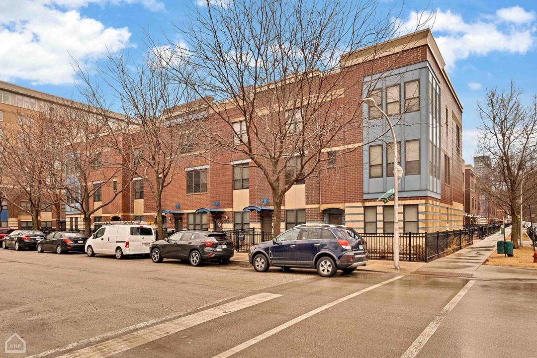 1141 N Cambridge, Chicago, IL 60610 - Old Town