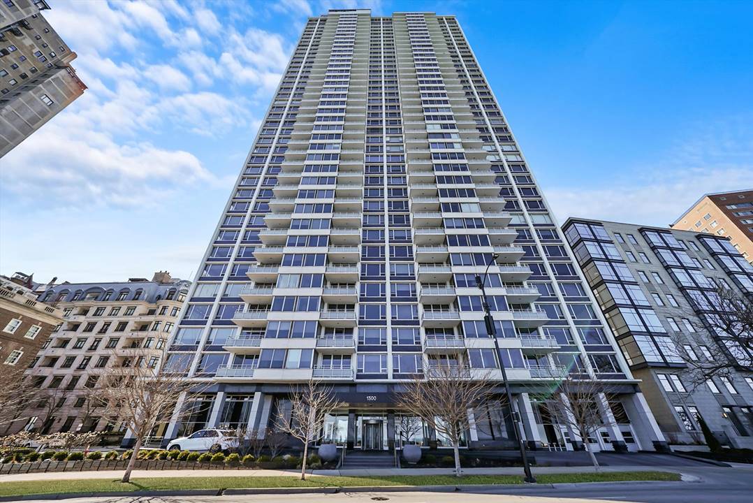 1300 N Lake Shore, Unit 10B, Chicago, IL 60610 - Gold Coast