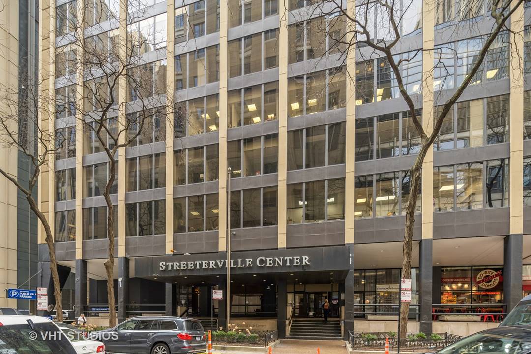 233 E Erie, Unit 2003, Chicago, IL 60611 - Streeterville