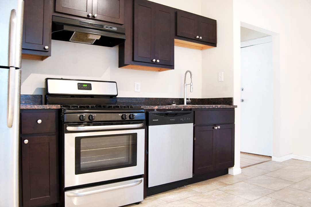 4823 N Springfield, Apt 2E, Chicago, IL 60625 - Albany Park