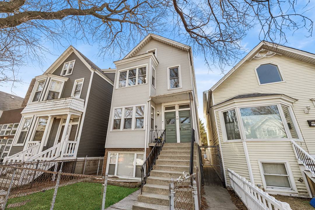 1531 W Nelson, Chicago, IL 60657 - Lakeview