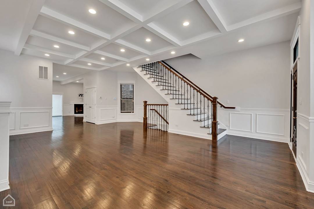 2825 W Congress, Chicago, IL 60612 - Lawndale