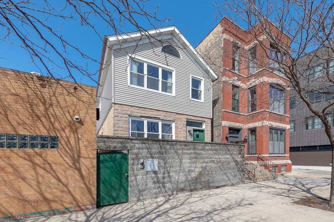 530 N Ashland, Chicago, IL 60622 - East Village