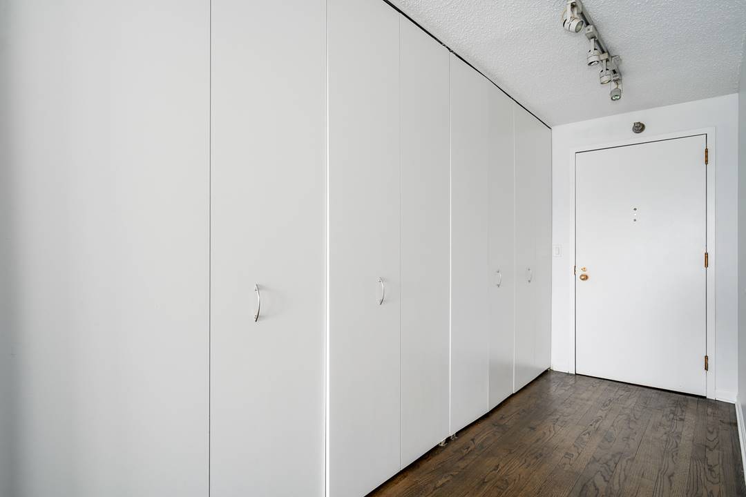 111 W Maple, Unit 3206, Chicago, IL 60610 - Near North