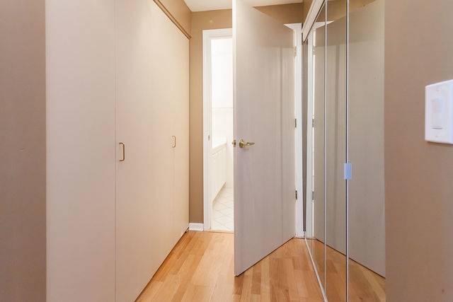 345 N Lasalle, Apt 2004, Chicago, IL 60654 - River North