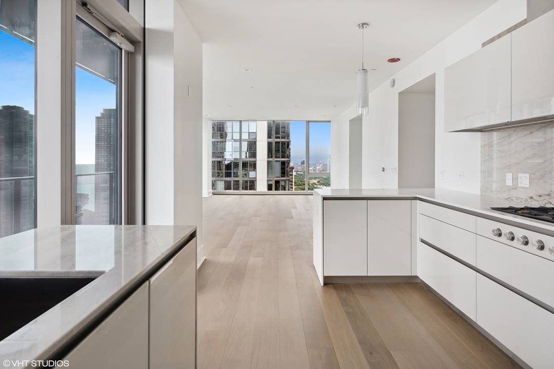 2 Bedroom homes at 363 E Wacker in Chicago