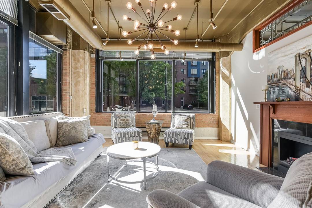 124 W Polk, Unit 100, Chicago, IL 60605 - South Loop