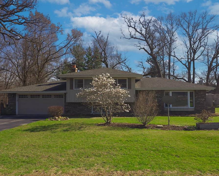 17517 Woodbrook, Lockport, IL 60441