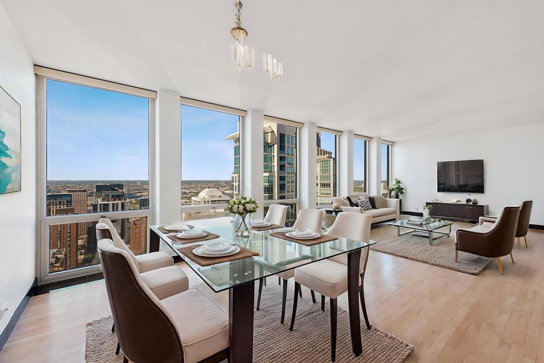 111 E Chestnut, Unit 47BD, Chicago, IL 60611 - Gold Coast