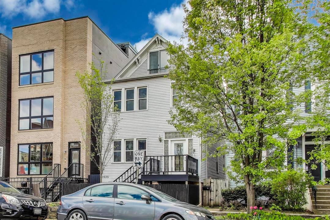 1535 W Barry, Chicago, IL 60657 - Lakeview