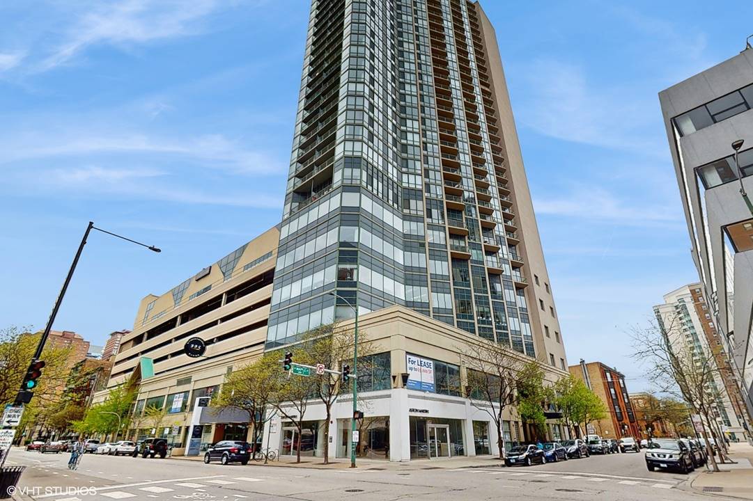 111 W Maple, Unit 1001, Chicago, IL 60610 - Near North