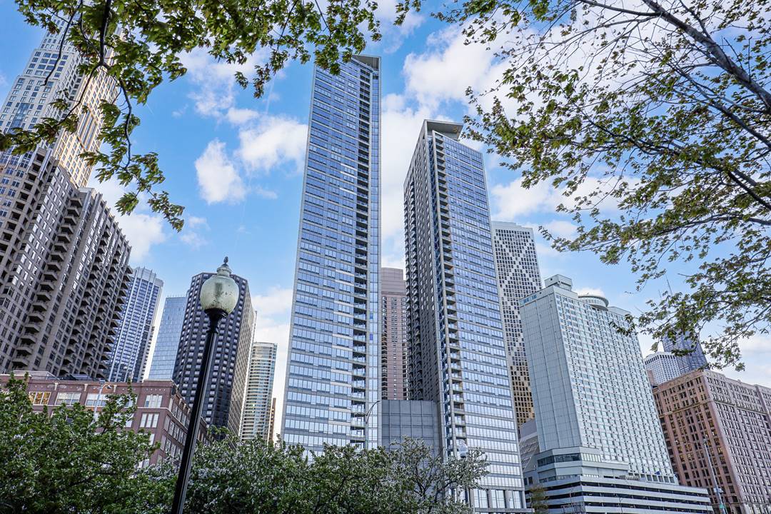600 N Lake Shore, Apt 2705, Chicago, IL 60611 - Streeterville
