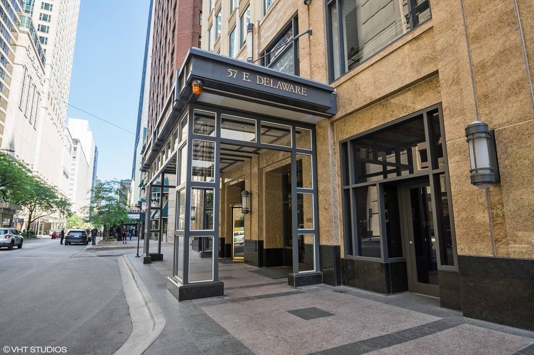 57 E Delaware, Unit 2501, Chicago, IL 60611 - Gold Coast