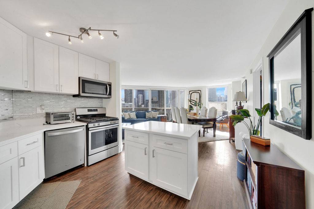 545 N Dearborn, Apt 2510, Chicago, IL 60654 - River North