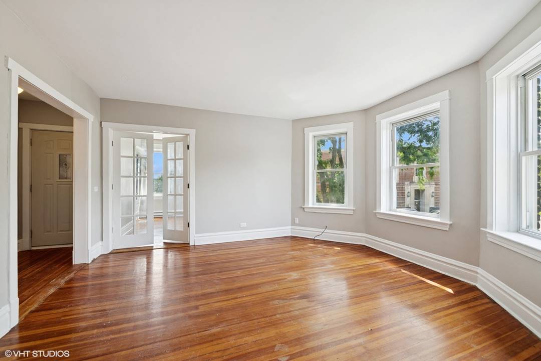 8246 Niles Center, Apt 2, Skokie, IL 60077
