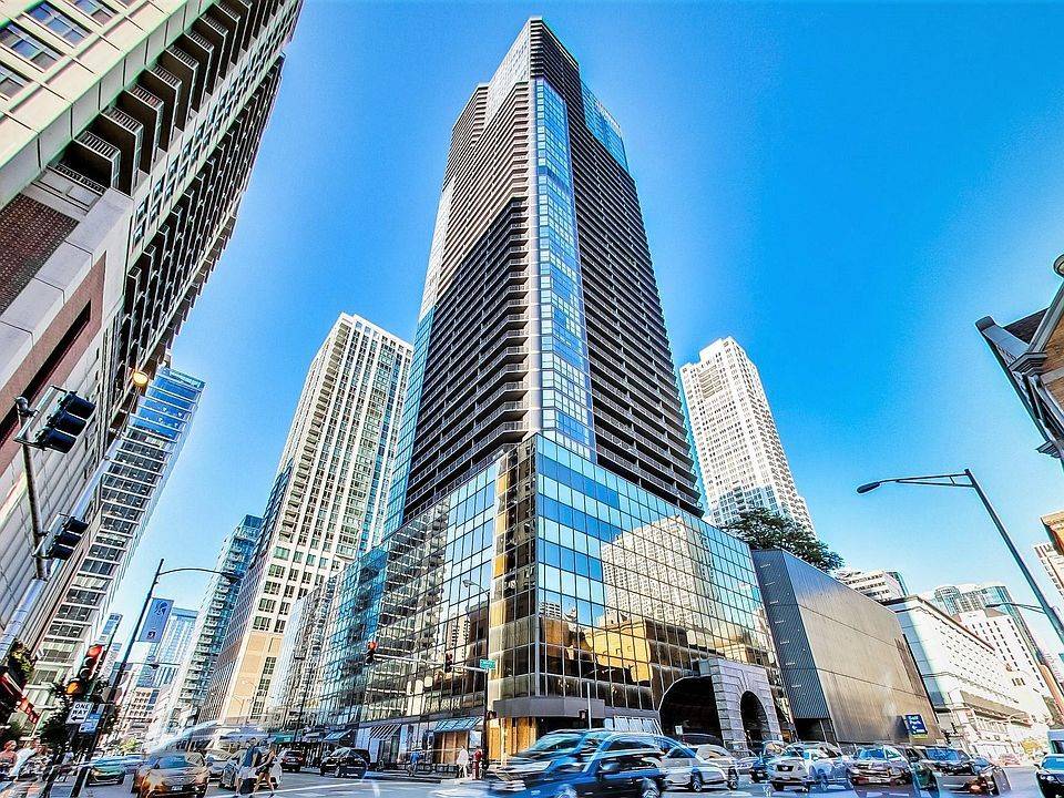 10 E Ontario, Apt 1808, Chicago, IL 60611 - River North