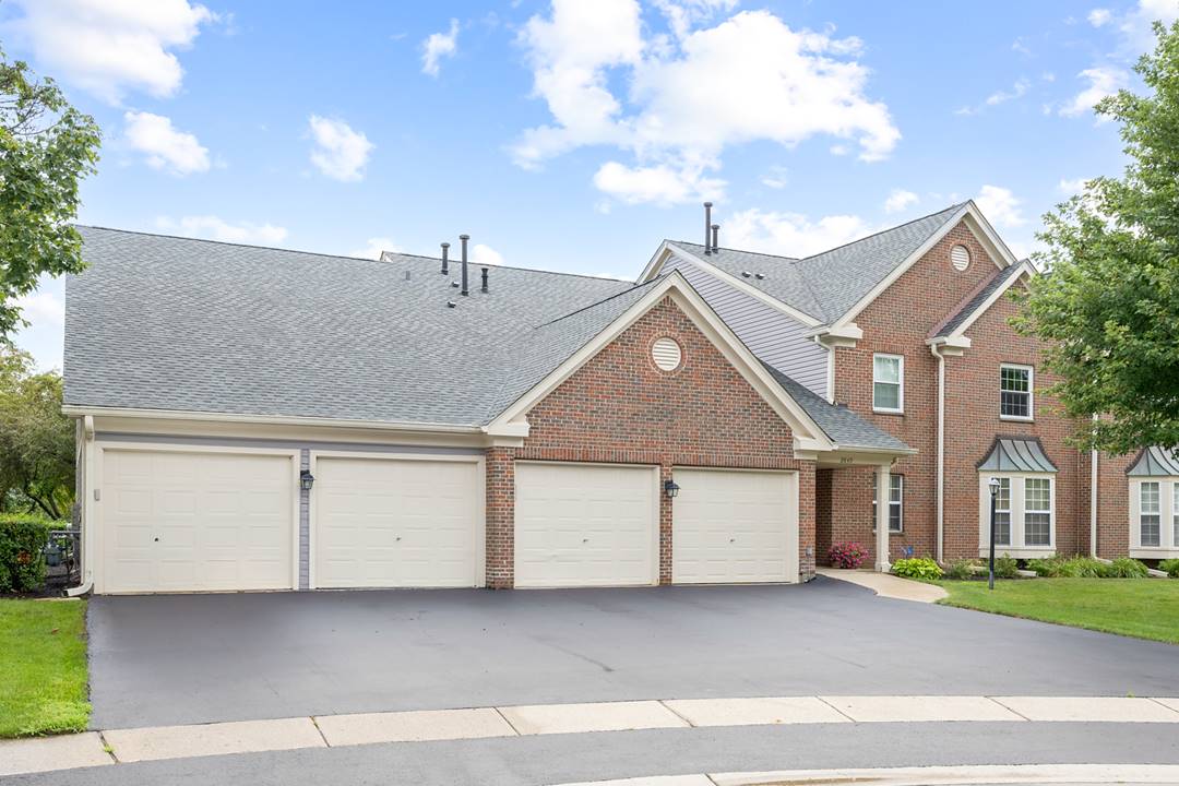 2849 Meadow, Unit B, Schaumburg, IL 60193
