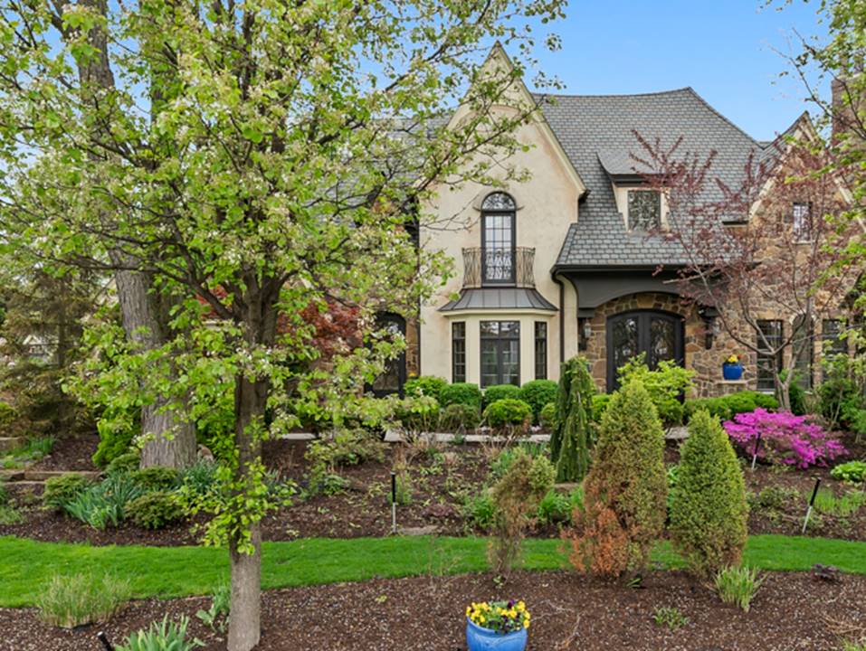 6280 Blackstone, La Grange Highlands, IL 60525