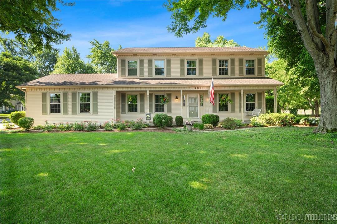 1200 Crestview, Batavia, IL 60510