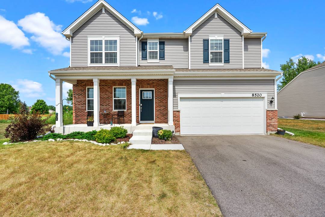 8520 White Oaks, Wonder Lake, IL 60097