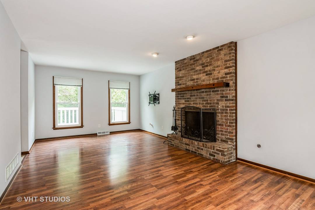 41W058 Colson, St. Charles, IL 60175