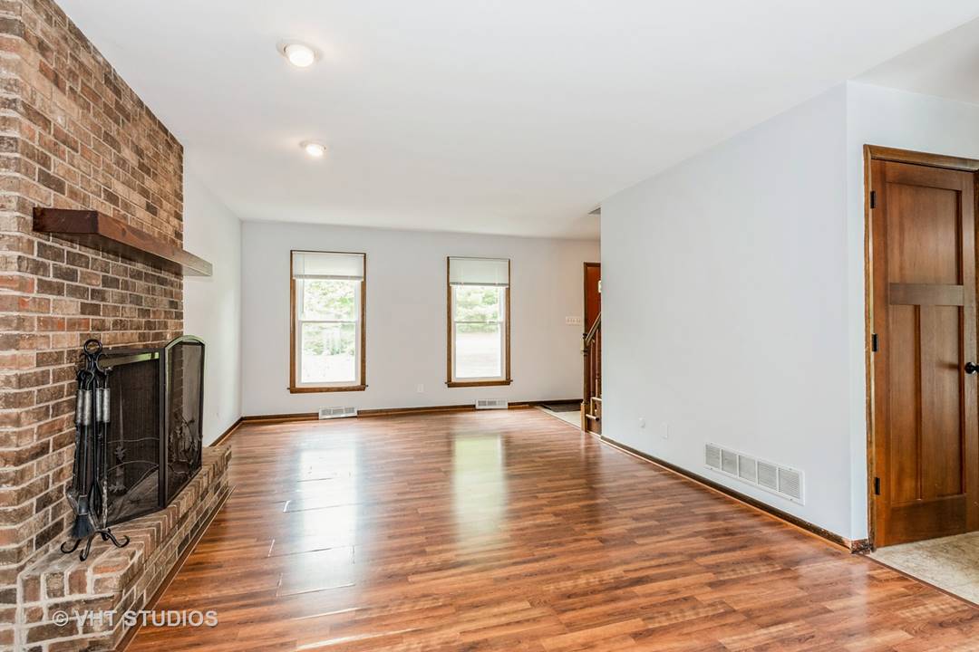 41W058 Colson, St. Charles, IL 60175