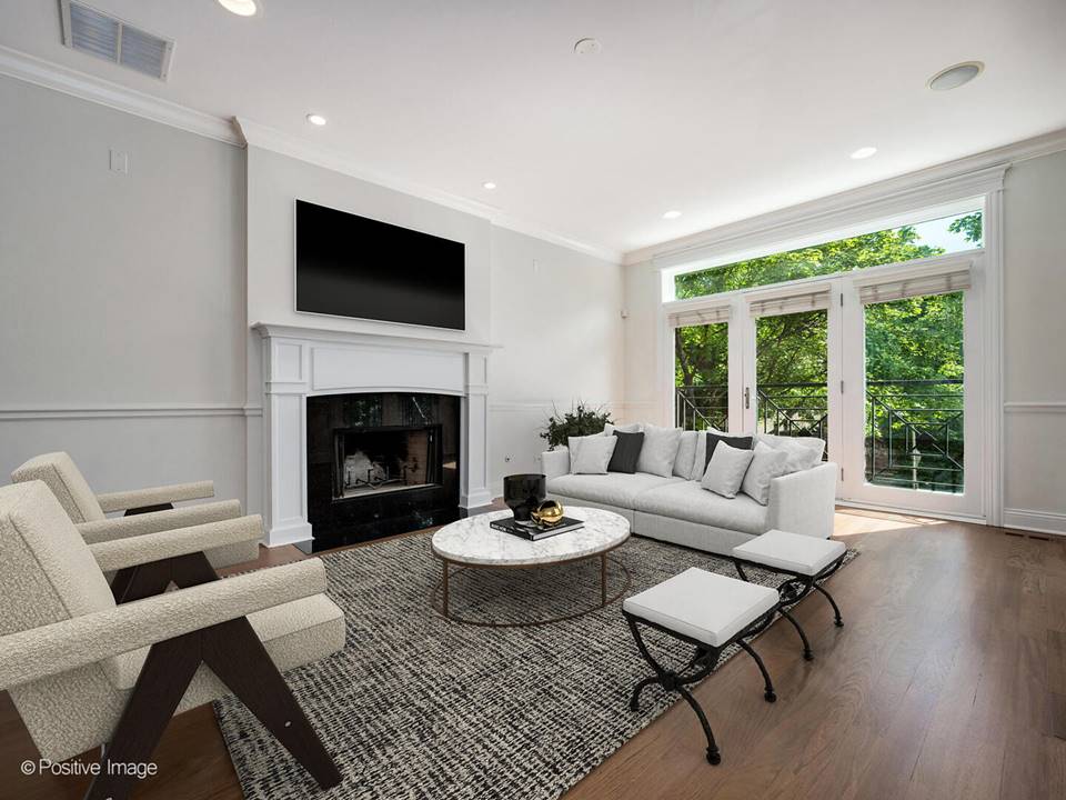 444 W Blackhawk, Unit 2, Chicago, IL 60610 - Old Town
