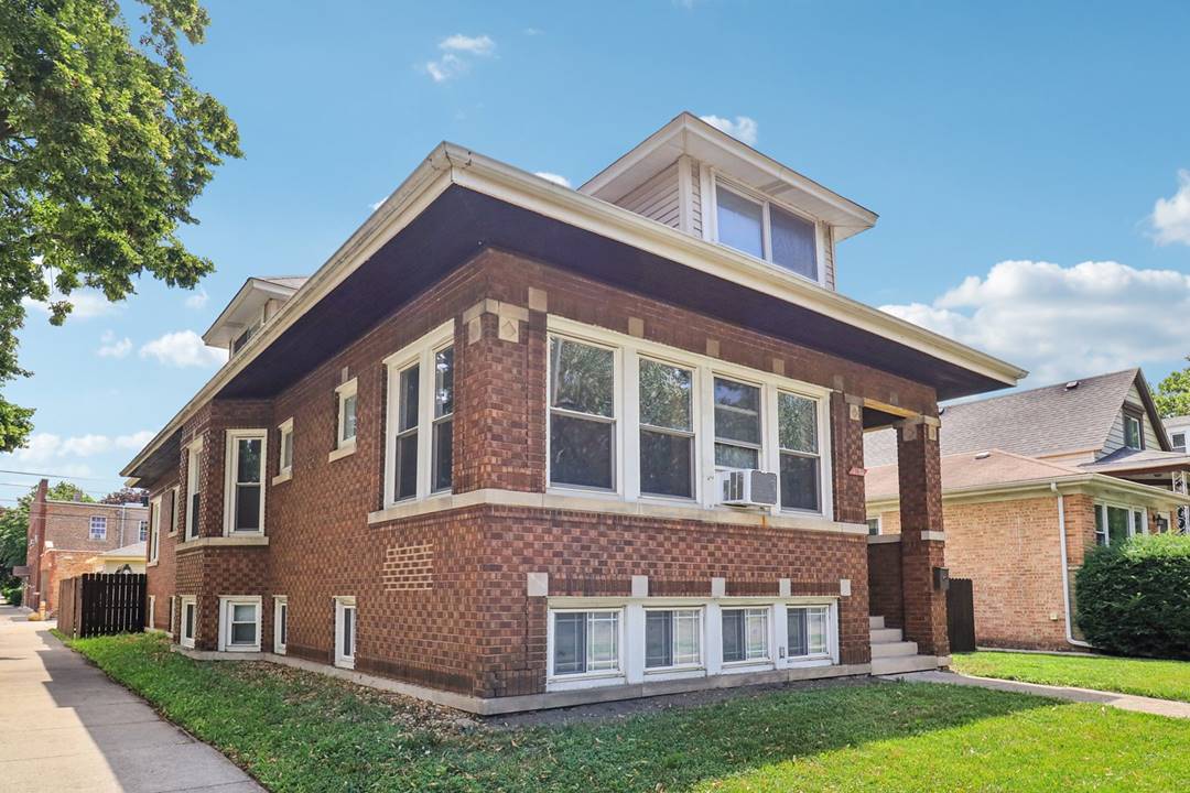 1301 Oak Park, Berwyn, IL 60402