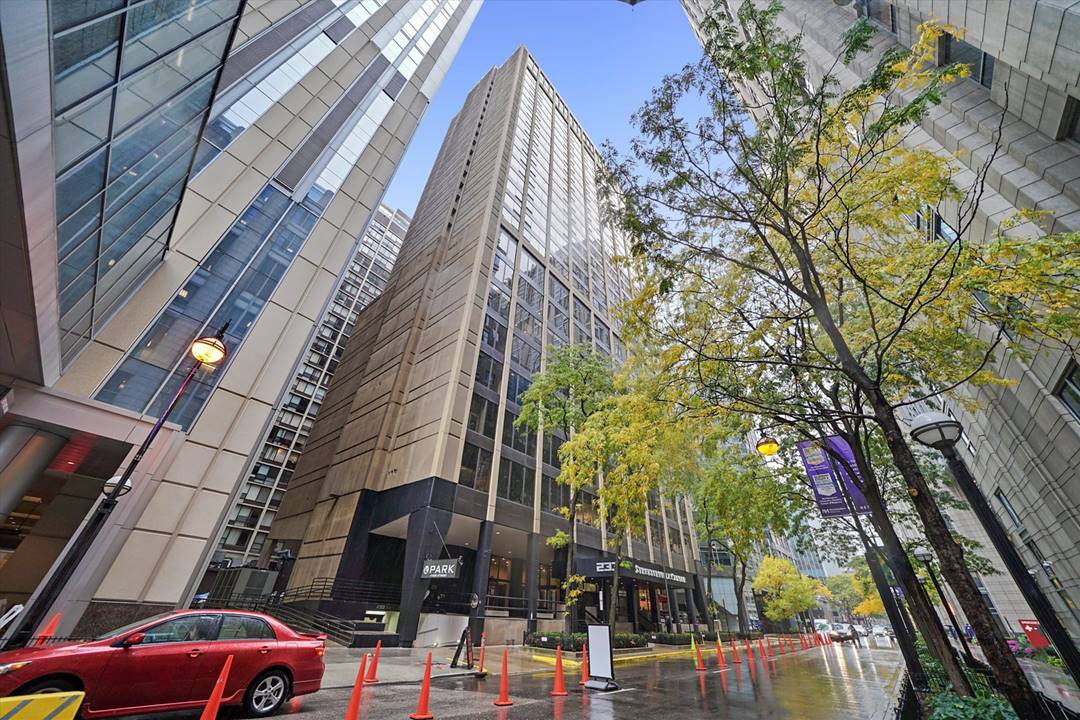 233 E Erie, Unit 2105, Chicago, IL 60611 - Streeterville