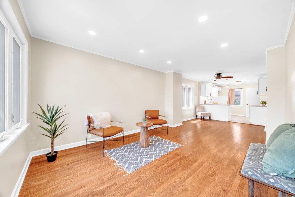 6748 S Kenneth, Chicago, IL 60629 - West Lawn