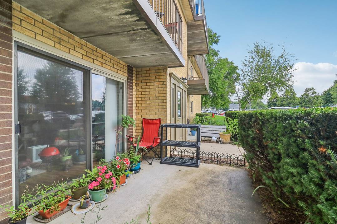 584 Fairway View, Unit 1I, Wheeling, IL 60090