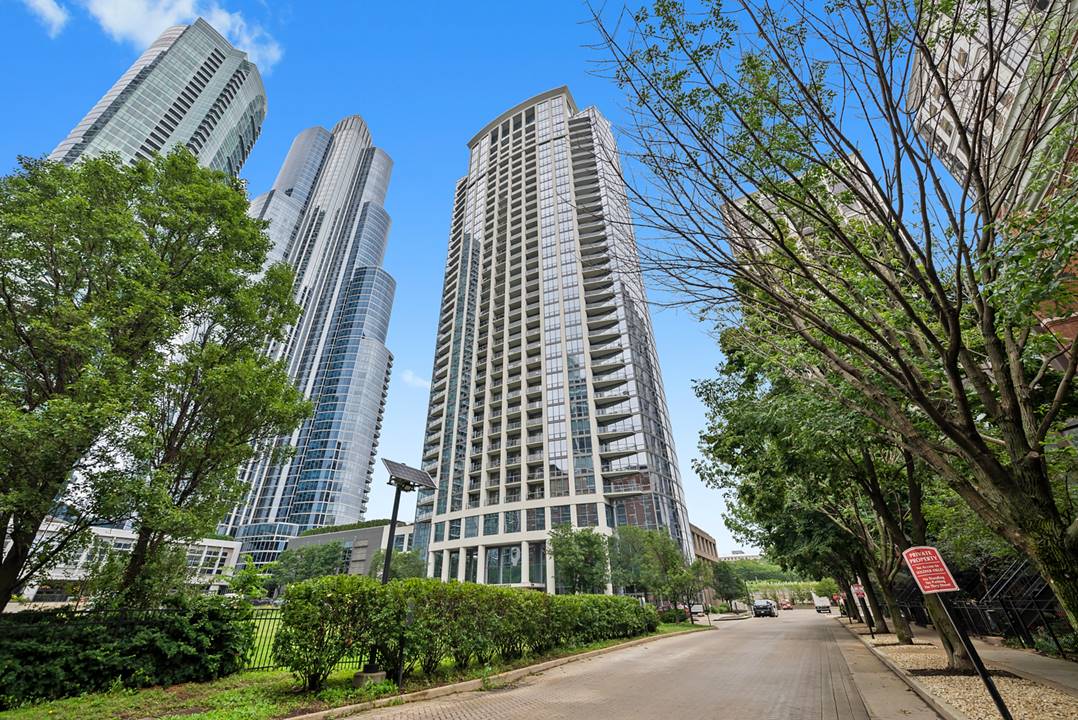 1235 S Prairie, Unit 2101, Chicago, IL 60605 - South Loop