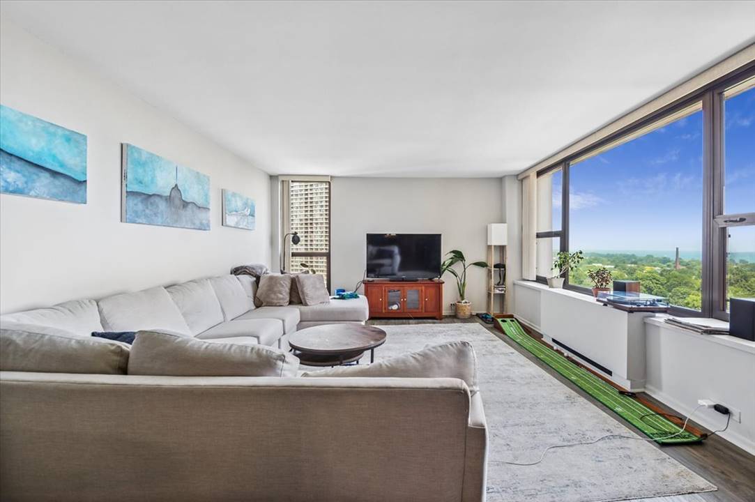 1850 N Clark, Apt 1703, Chicago, IL 60614 - Lincoln Park