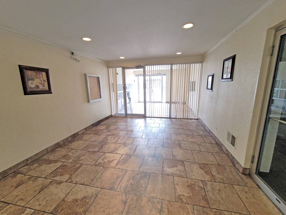 1227 S Harlem, Unit 208, Berwyn, IL 60402