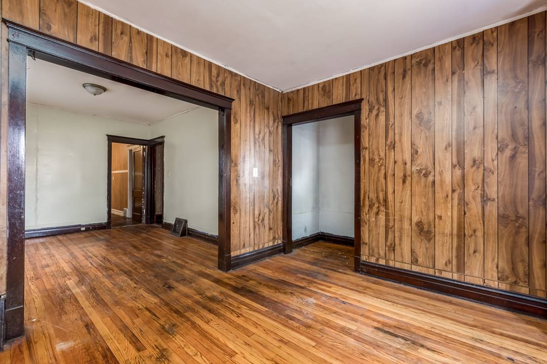 4933 W Iowa, Chicago, IL 60651 - South Austin