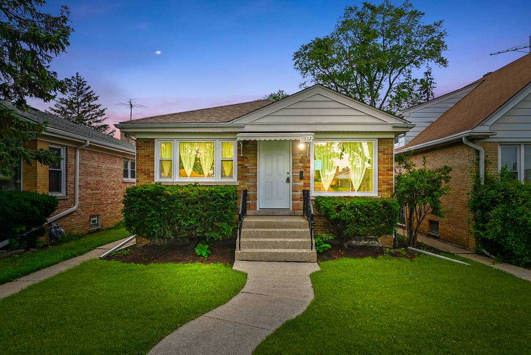 1032 Eastern, Bellwood, IL 60104