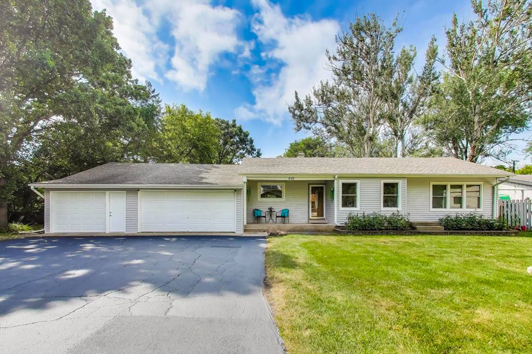 510 Bernyce, Lake In The Hills, IL 60156