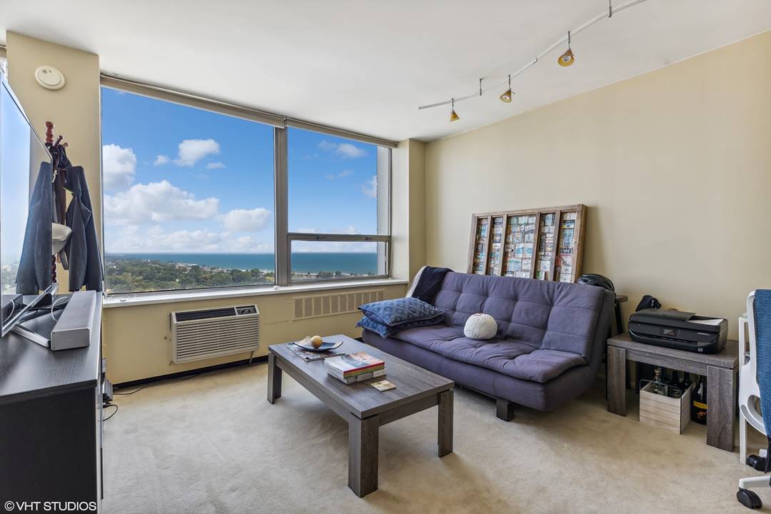 1460 N Sandburg, Apt 2304, Chicago, IL 60610 - Old Town