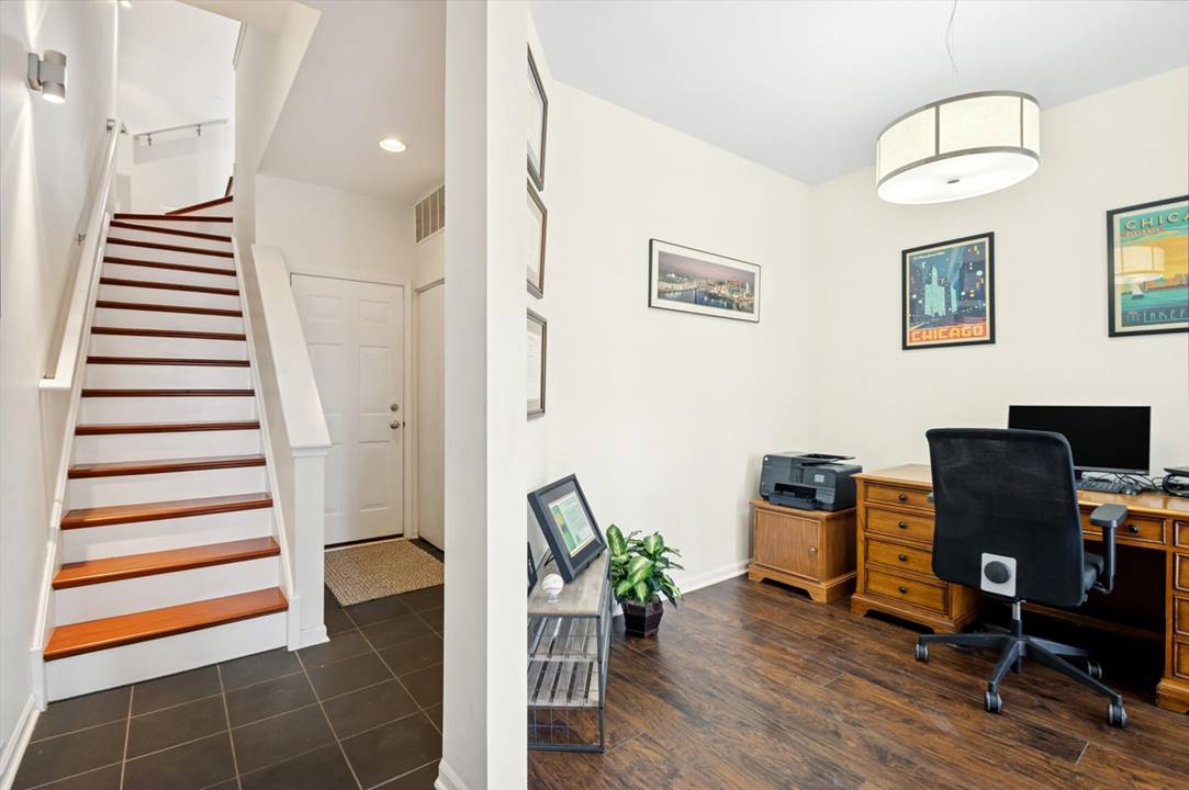 1219 N Sedgwick, Chicago, IL 60610 - Old Town