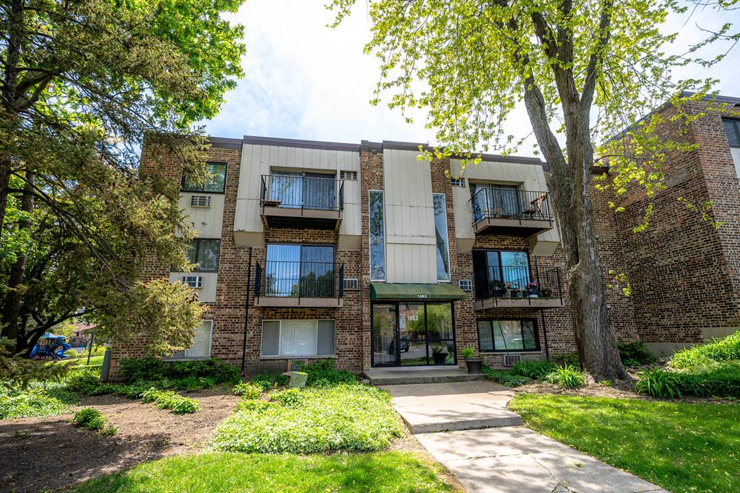1463 N Winslowe, Unit 102, Palatine, IL 60074