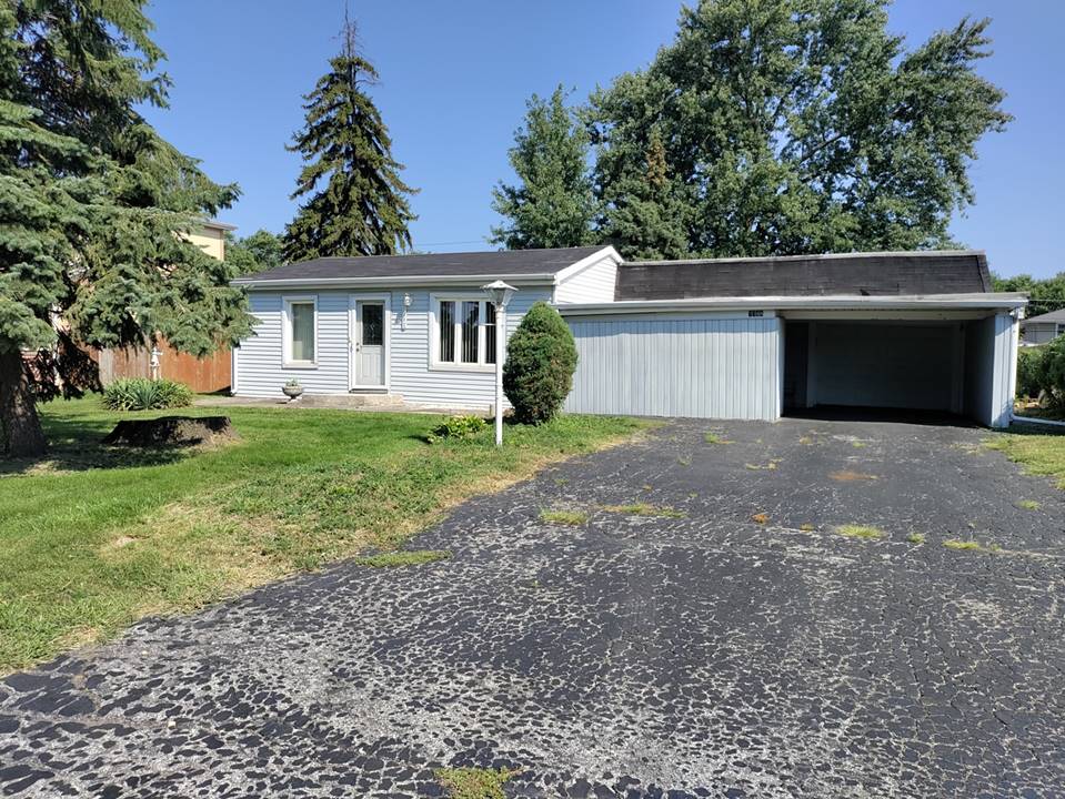 7744 W 81, Bridgeview, IL 60455