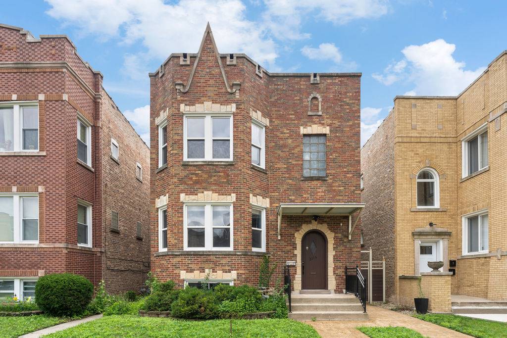 2115 Kenilworth, Berwyn, IL 60402