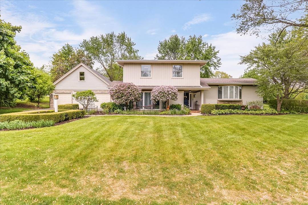 25482 W Lake Shore, Barrington, IL 60010